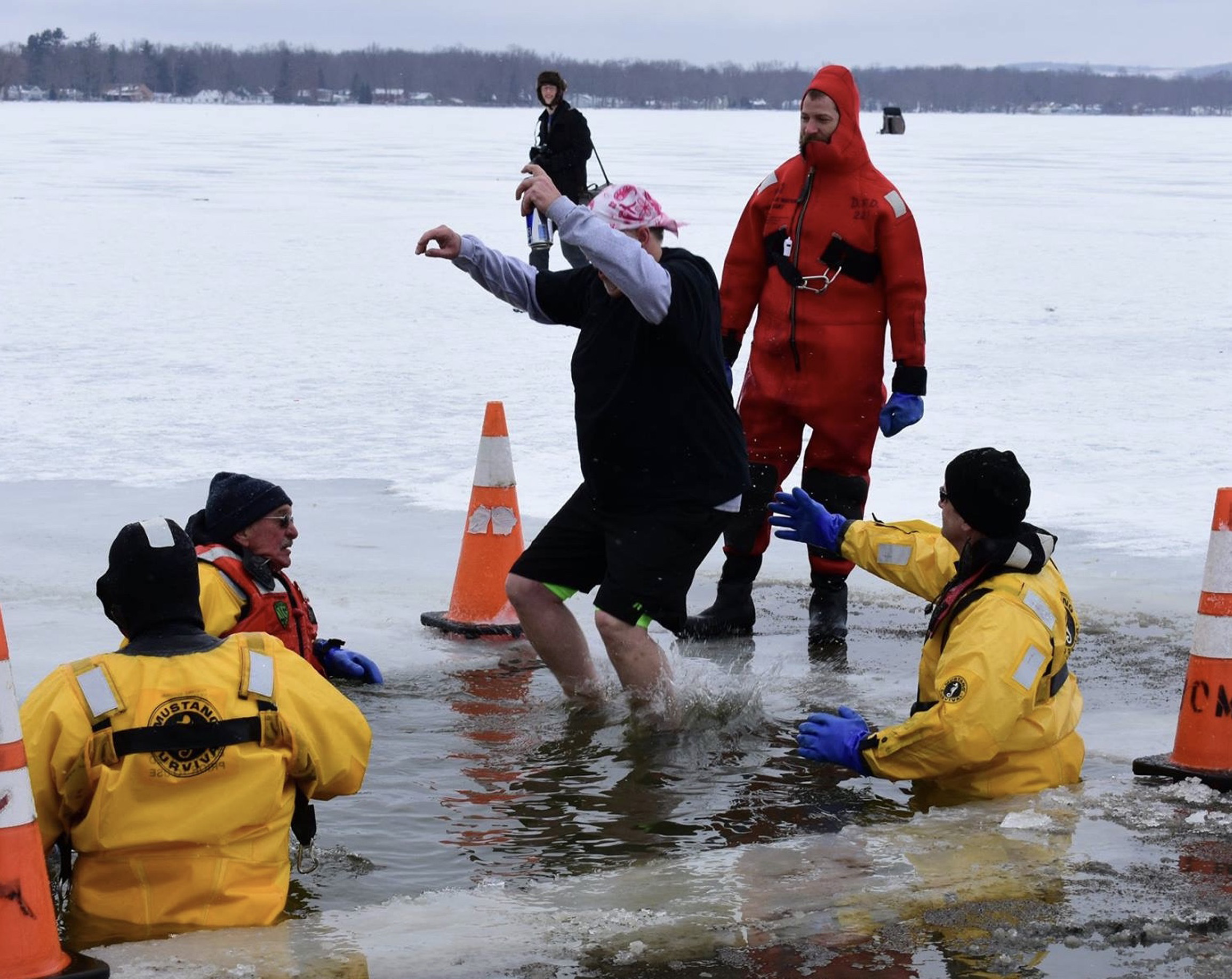 Freezing for a cause: Polar Plunge held | News, Sports, Jobs - Observer ...